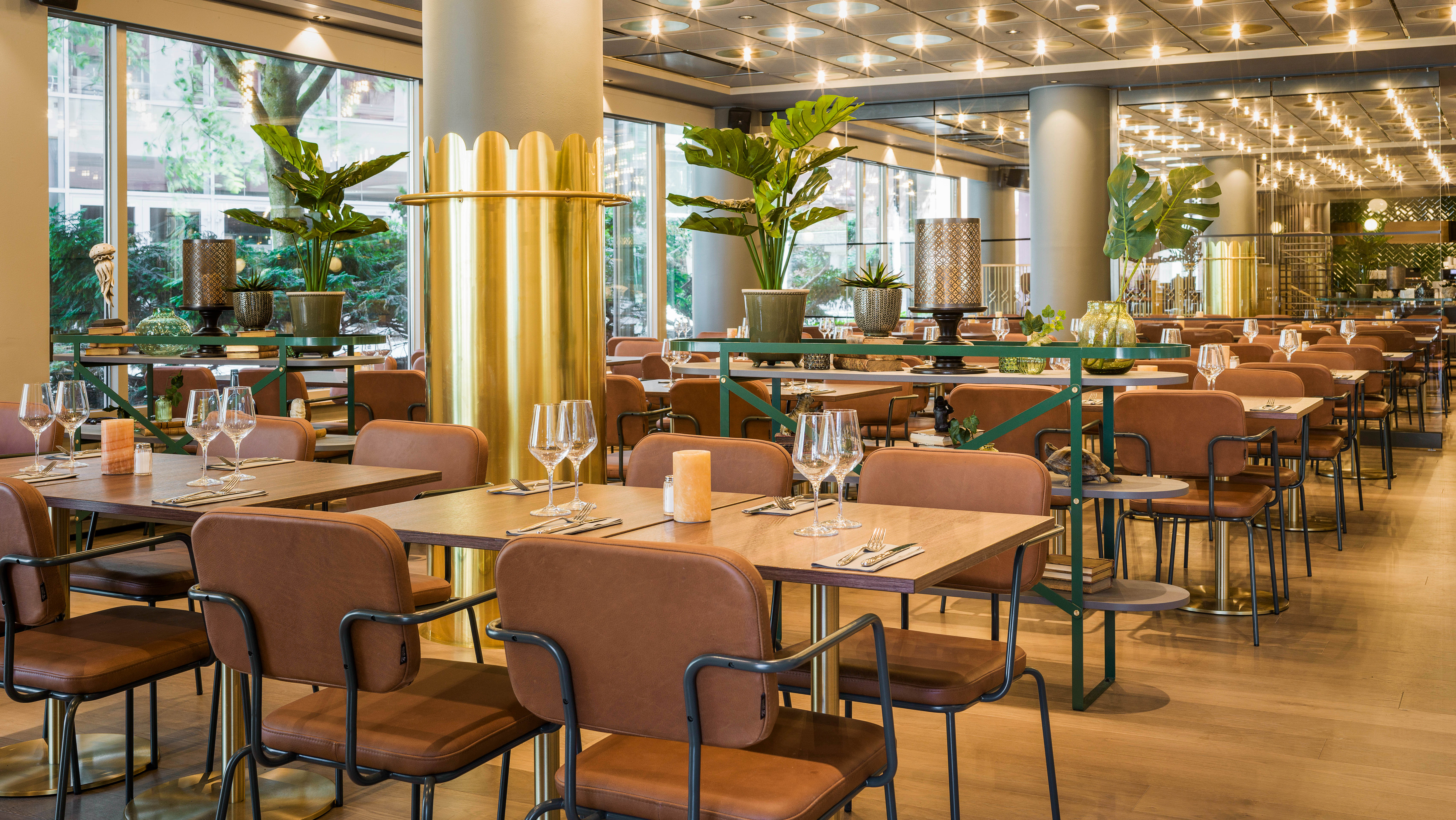 Explore Restaurant at Scandic Grand Örebro in Orebro