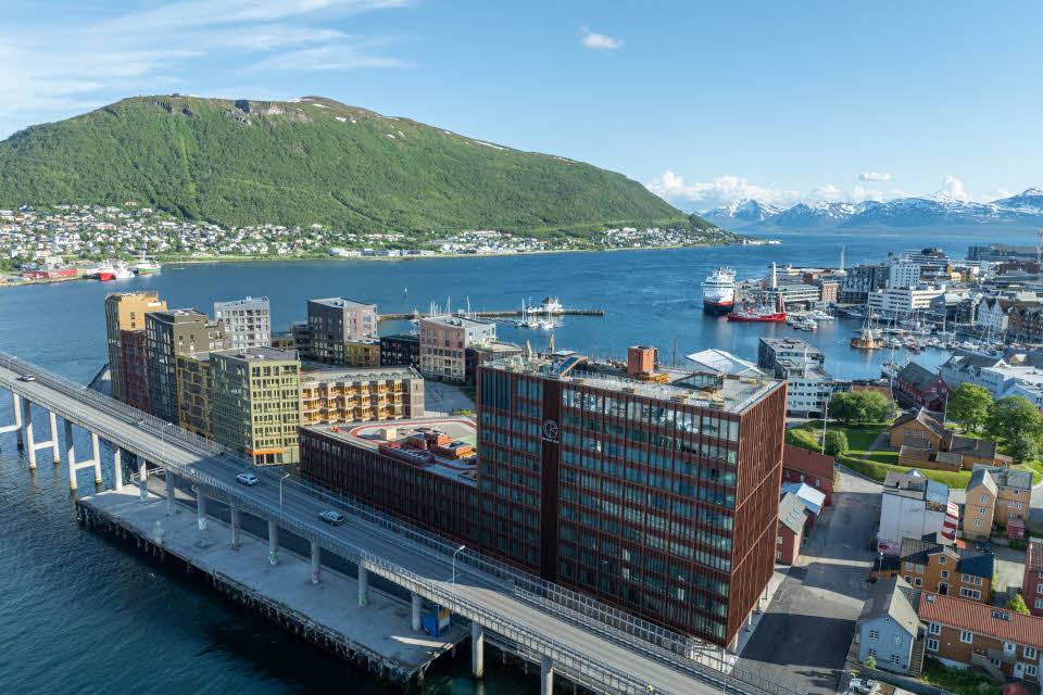 Stay at The Dock 69°39 by Scandic | Hotel in Tromso